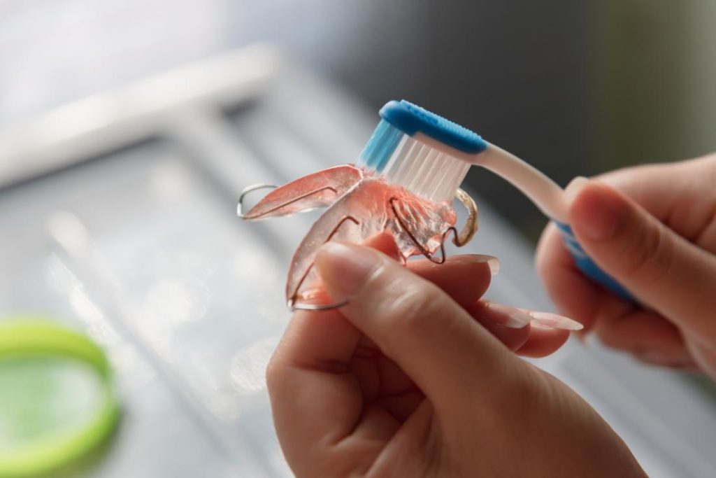 Retainer Care Made Easy | Schmitt Orthodontics | Henderson Orthodontics